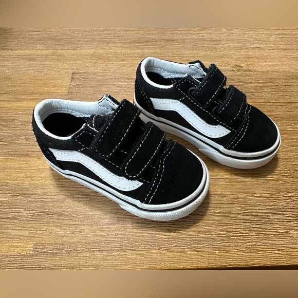 Vans | Shoes | Vans Off The Wall Old Skool V Shoe Black And White ...